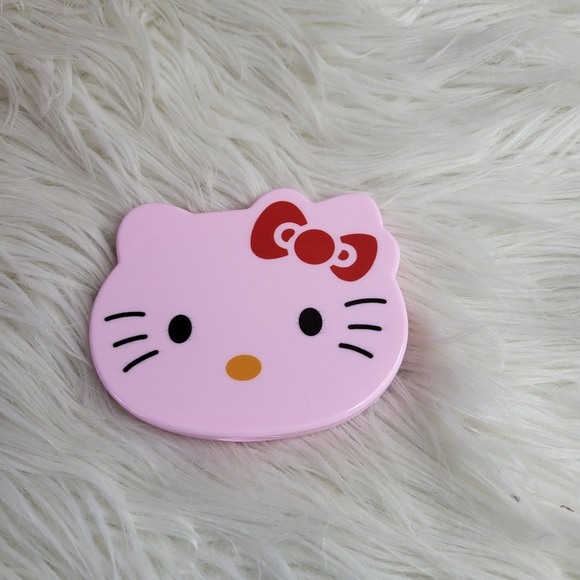 Hello Kitty | Other | Hello Kitty Compact Mirror And Comb Set | Poshmark